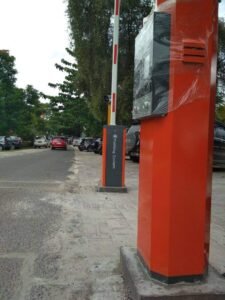 Solusi Boom gate Kalimantan untuk Sistem Parkir Modern – msm parking ...